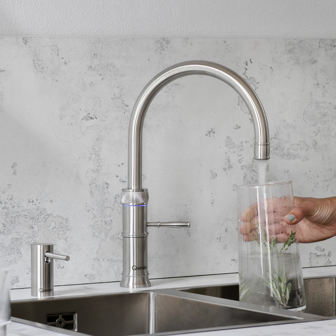 Kokendwaterkraan van Quooker in roestvrij staal